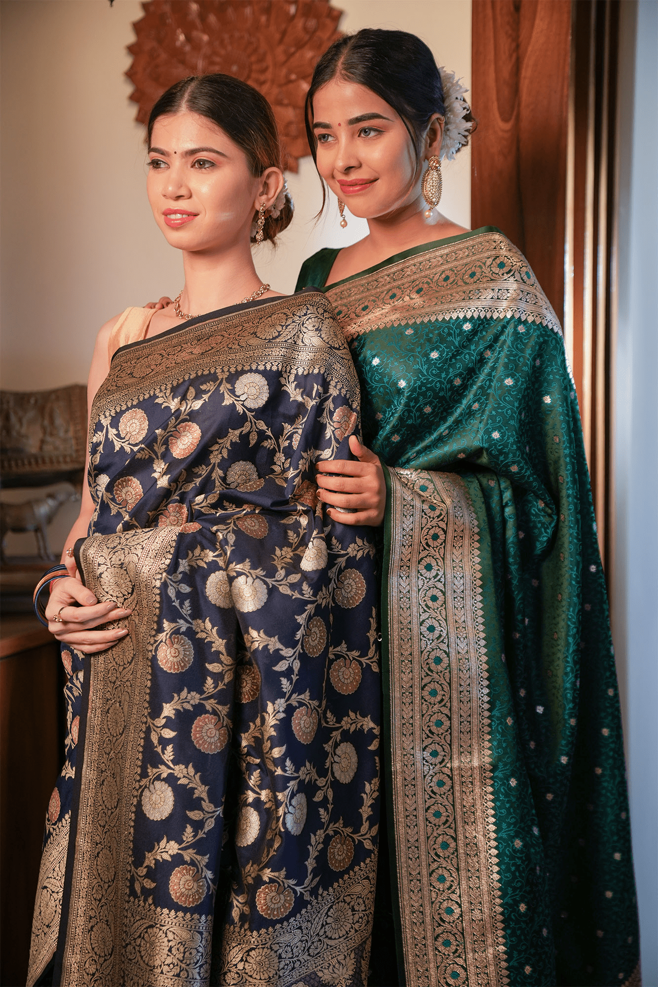 Buy Handwoven Sarees for Women Online | Ethnic Wear by – zameeni